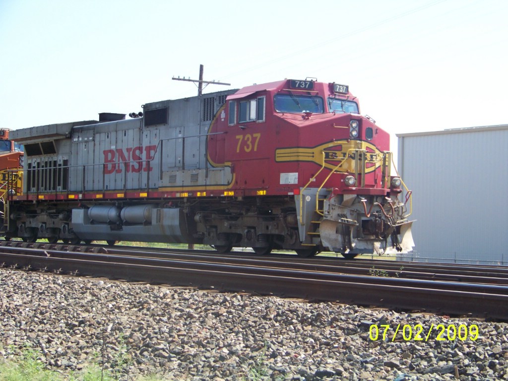 BNSF C44-9W 737